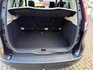 Melns Renault Scenic 2011 Talsi, ar dzinēja tilpumu 2.00 L un nobraukumu 183 tūkst. km par 5470 €, foto 26 vietnē AUTOMOTO.COM.LV