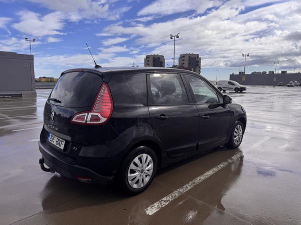 Black Renault Scenic 2011 in Tallinn, with an engine capacity of 1.50 L and mileage of 300 thousand km for 1900 €, photo 6 on AUTOMOTO.COM.LV