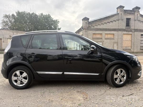 Black Renault Scenic 2015 in Riga, with an engine capacity of 1.60 L and mileage of 225 thousand km for 5700 €, photo 3 on AUTOMOTO.COM.LV