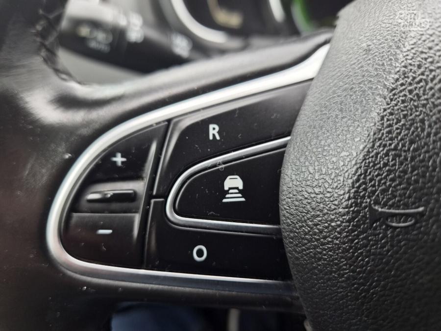Blue Renault Scenic 2017 in Klaipeda, with an engine capacity of 1.60 L and mileage of 189 thousand km for 7400 €, photo 24 on AUTOMOTO.COM.LV