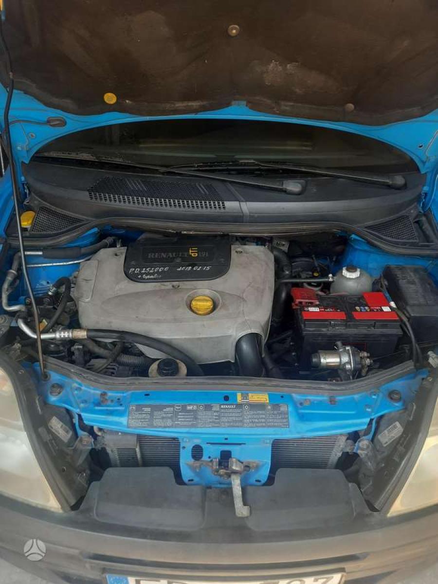 Blue Renault Scenic 2001 in Mazeikiai, with an engine capacity of 1.90 L and mileage of 275 thousand km for 1100 €, photo 7 on AUTOMOTO.COM.LV