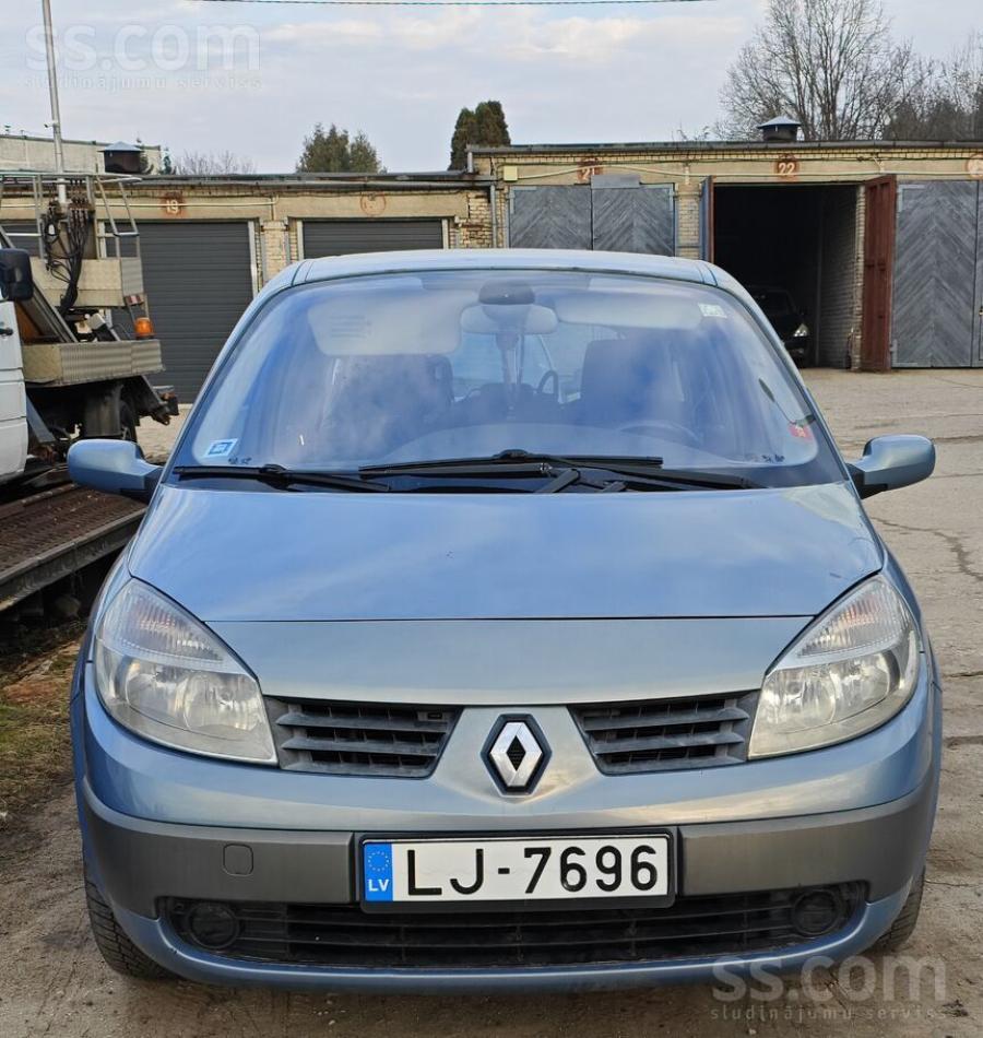 Blue Renault Scenic 2004 in Riga, with an engine capacity of 1.90 L and mileage of 319 thousand km for 700 €, photo 3 on AUTOMOTO.COM.LV