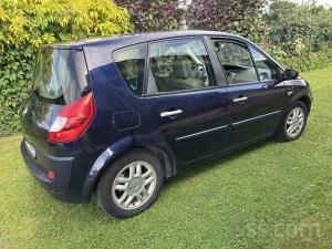 Blue Renault Scenic 2006 in Riga, with an engine capacity of 1.90 L and mileage of 340 thousand km for 1500 €, photo 3 on AUTOMOTO.COM.LV