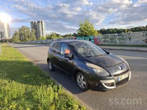 Blue Renault Scenic 2009 in Riga, with an engine capacity of 1.50 L and mileage of 266 thousand km for 3200 €, photo 4 on AUTOMOTO.COM.LV