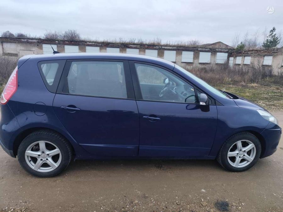Zils Renault Scenic 2011 Marijampole, ar dzinēja tilpumu 1.46 L un nobraukumu 221 tūkst. km par 3000 €, foto 4 vietnē AUTOMOTO.COM.LV