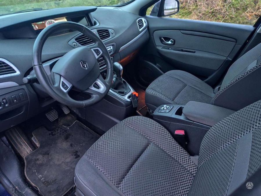 Zils Renault Scenic 2011 Marijampole, ar dzinēja tilpumu 1.46 L un nobraukumu 221 tūkst. km par 3000 €, foto 8 vietnē AUTOMOTO.COM.LV