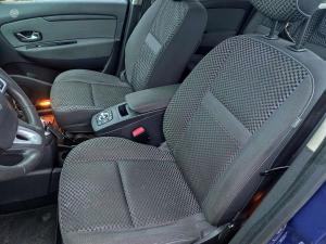 Zils Renault Scenic 2011 Marijampole, ar dzinēja tilpumu 1.46 L un nobraukumu 221 tūkst. km par 3000 €, foto 15 vietnē AUTOMOTO.COM.LV
