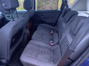 Zils Renault Scenic 2011 Marijampole, ar dzinēja tilpumu 1.46 L un nobraukumu 221 tūkst. km par 3000 €, foto 16 vietnē AUTOMOTO.COM.LV