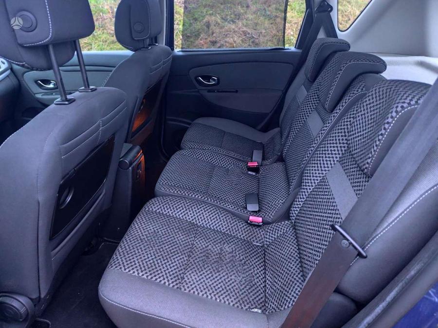 Zils Renault Scenic 2011 Marijampole, ar dzinēja tilpumu 1.46 L un nobraukumu 221 tūkst. km par 3000 €, foto 16 vietnē AUTOMOTO.COM.LV