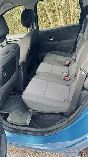 Zils Renault Scenic 2013 Mardu, ar dzinēja tilpumu 1.50 L un nobraukumu 270 tūkst. km par 3000 €, foto 8 vietnē AUTOMOTO.COM.LV