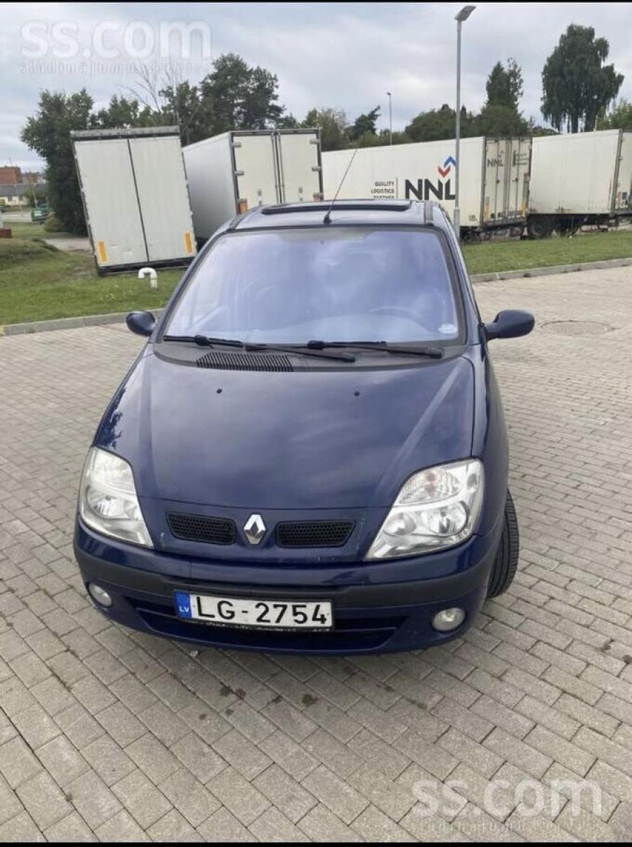Zils Renault Scenic 2001 Rēzekne, ar dzinēja tilpumu 1.60 L un nobraukumu 253 tūkst. km par 1300 €, foto 1 vietnē AUTOMOTO.COM.LV
