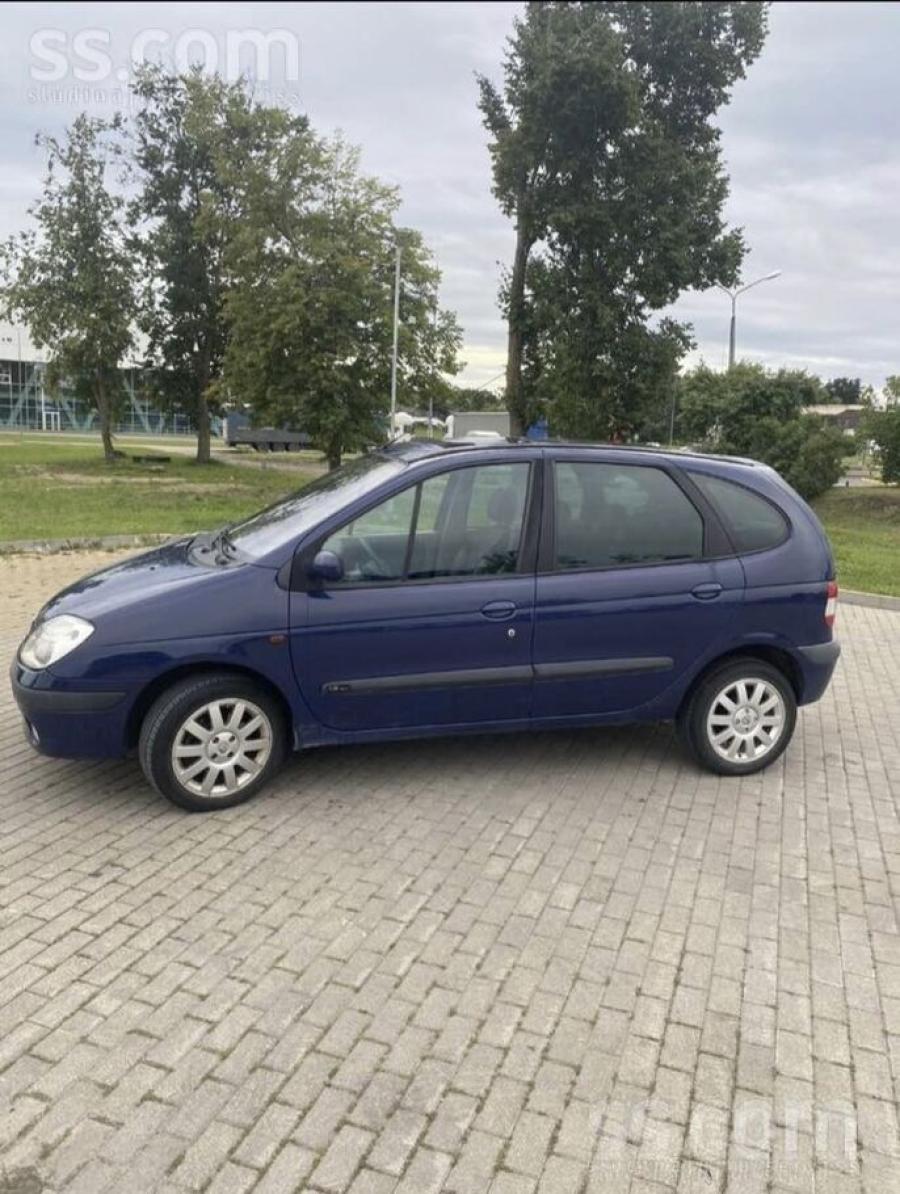 Zils Renault Scenic 2001 Rēzekne, ar dzinēja tilpumu 1.60 L un nobraukumu 253 tūkst. km par 1300 €, foto 3 vietnē AUTOMOTO.COM.LV