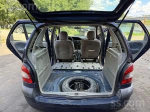 Zils Renault Scenic 2002 Daugavpils, ar dzinēja tilpumu 1.40 L un nobraukumu 220 tūkst. km par 1200 €, foto 20 vietnē AUTOMOTO.COM.LV