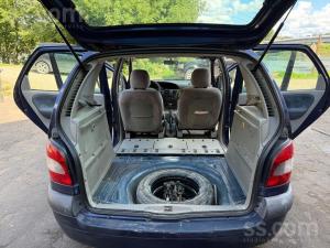 Zils Renault Scenic 2002 Daugavpils, ar dzinēja tilpumu 1.40 L un nobraukumu 219 tūkst. km par 990 €, foto 3 vietnē AUTOMOTO.COM.LV