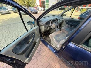Zils Renault Scenic 2002 Daugavpils, ar dzinēja tilpumu 1.40 L un nobraukumu 219 tūkst. km par 990 €, foto 8 vietnē AUTOMOTO.COM.LV