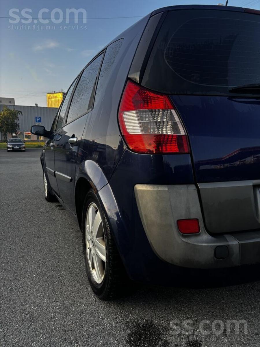 Blue Renault Scenic 2004 in Riga, with an engine capacity of 1.50 L and mileage of 109 thousand km for 1550 €, photo 6 on AUTOMOTO.COM.LV