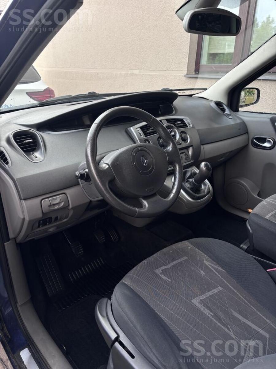 Blue Renault Scenic 2004 in Riga, with an engine capacity of 1.50 L and mileage of 109 thousand km for 1550 €, photo 9 on AUTOMOTO.COM.LV