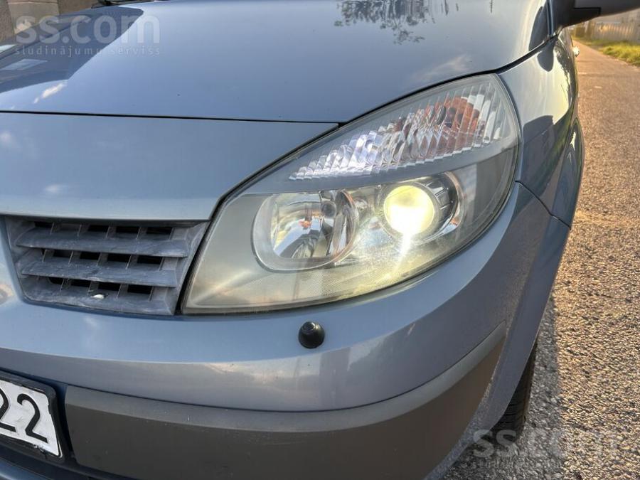 Blue Renault Scenic 2006 in Daugavpils, with an engine capacity of 1.90 L and mileage of 233 thousand km for 1650 €, photo 4 on AUTOMOTO.COM.LV