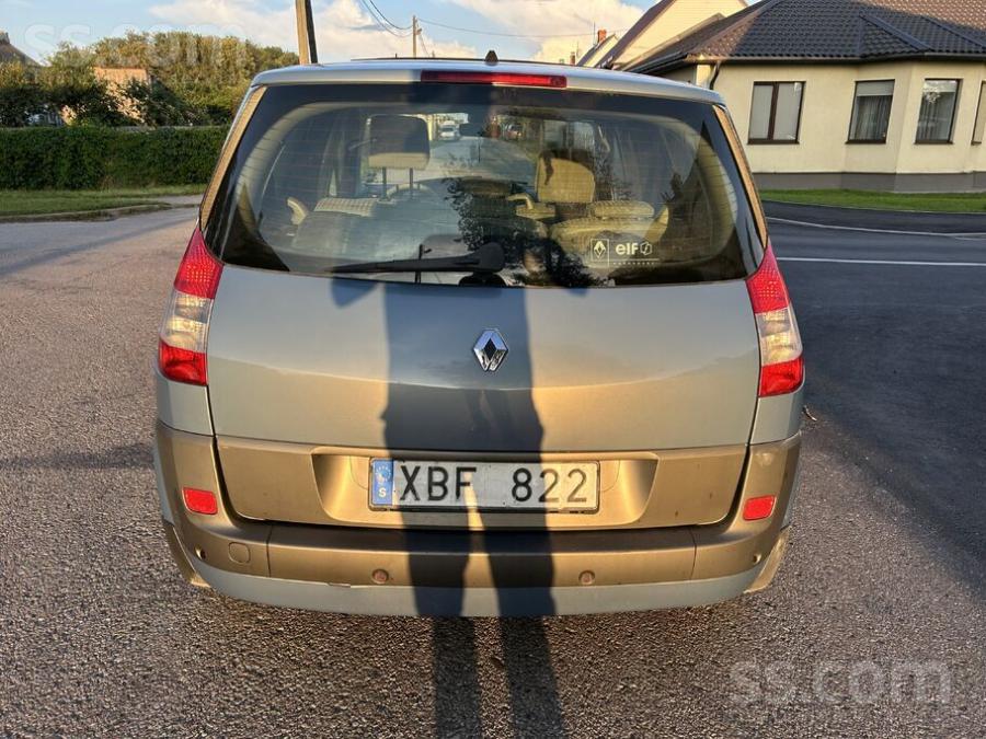 Blue Renault Scenic 2006 in Daugavpils, with an engine capacity of 1.90 L and mileage of 233 thousand km for 1650 €, photo 8 on AUTOMOTO.COM.LV