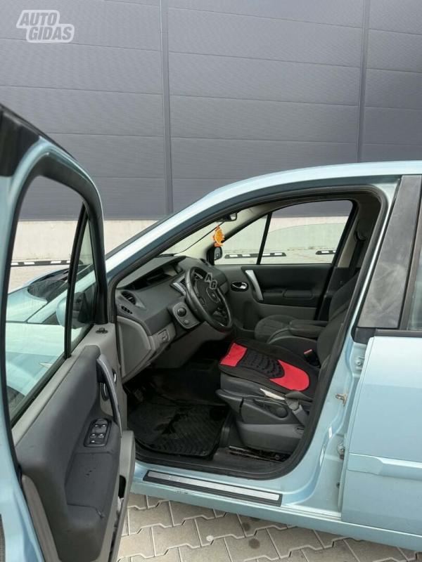 Zils Renault Scenic 2007 Šauļi, ar dzinēja tilpumu 1.60 L un nobraukumu 400 tūkst. km par 1499 €, foto 5 vietnē AUTOMOTO.COM.LV