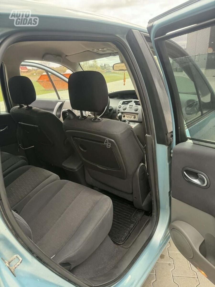 Zils Renault Scenic 2007 Šauļi, ar dzinēja tilpumu 1.60 L un nobraukumu 400 tūkst. km par 1499 €, foto 9 vietnē AUTOMOTO.COM.LV