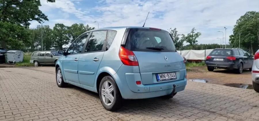 Blue Renault Scenic 2008 in Valmiera, with an engine capacity of 2.00 L and mileage of 217 thousand km for 2100 €, photo 6 on AUTOMOTO.COM.LV