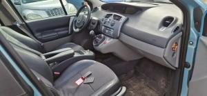 Blue Renault Scenic 2008 in Valmiera, with an engine capacity of 2.00 L and mileage of 217 thousand km for 2100 €, photo 20 on AUTOMOTO.COM.LV