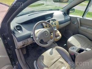 Blue Renault Scenic 2008 in Ventspils, with an engine capacity of 1.90 L and mileage of 388 thousand km for 550 €, photo 6 on AUTOMOTO.COM.LV