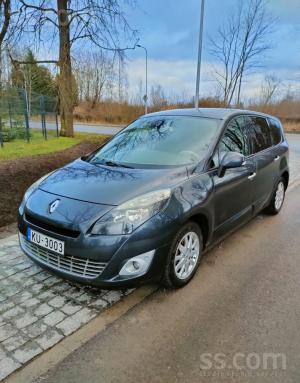 Zils Renault Scenic 2010 Rīga, ar dzinēja tilpumu 1.90 L un nobraukumu 296 tūkst. km par 3300 €, foto  vietnē AUTOMOTO.COM.LV