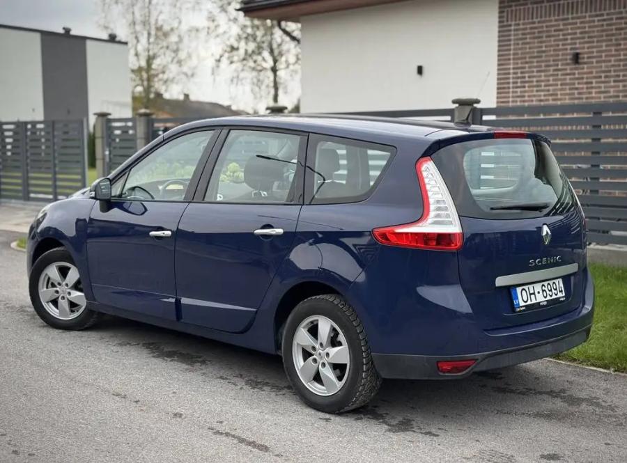 Zils Renault Scenic 2010 Jelgava, ar dzinēja tilpumu 1.60 L un nobraukumu 234 tūkst. km par 2500 €, foto 4 vietnē AUTOMOTO.COM.LV