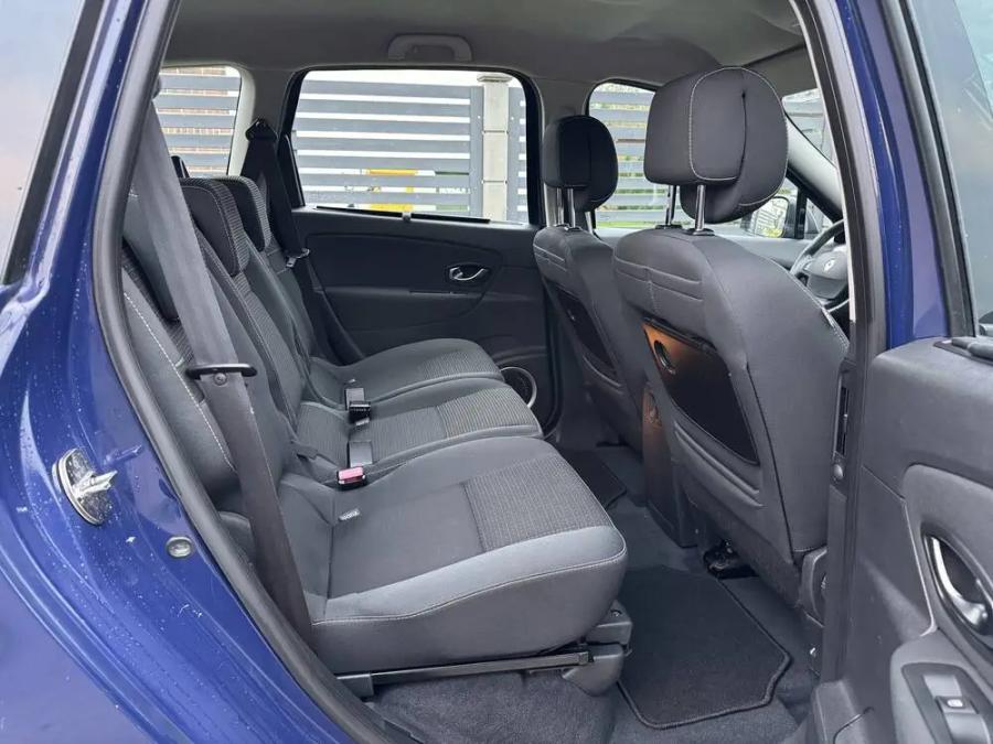 Zils Renault Scenic 2010 Jelgava, ar dzinēja tilpumu 1.60 L un nobraukumu 234 tūkst. km par 2500 €, foto 11 vietnē AUTOMOTO.COM.LV