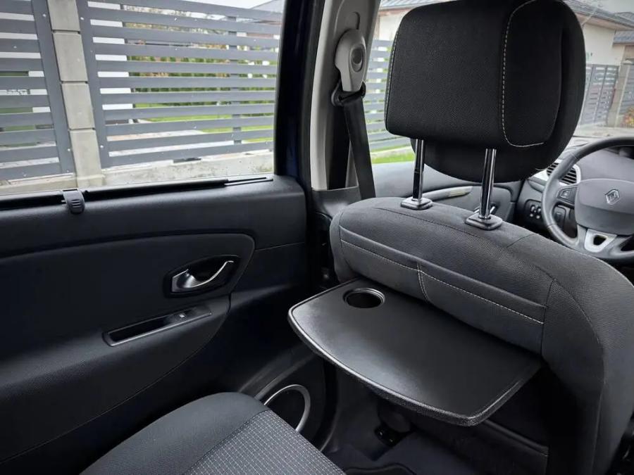 Zils Renault Scenic 2010 Jelgava, ar dzinēja tilpumu 1.60 L un nobraukumu 234 tūkst. km par 2500 €, foto 14 vietnē AUTOMOTO.COM.LV