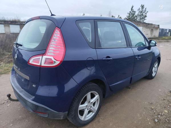 Zils Renault Scenic 2011 Kauņa, ar dzinēja tilpumu 1.46 L un nobraukumu 221 tūkst. km par 3400 €, foto 4 vietnē AUTOMOTO.COM.LV