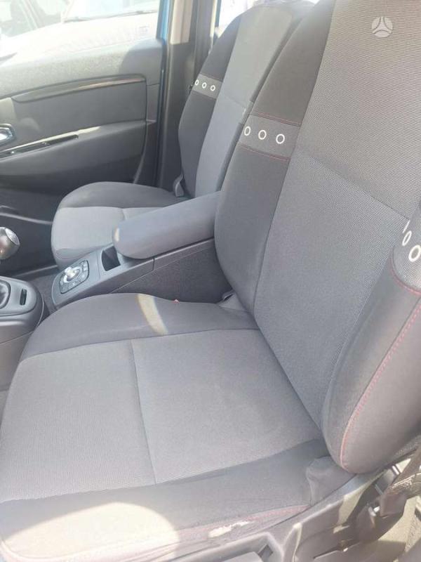 Zils Renault Scenic 2013 Jurbarkas, ar dzinēja tilpumu 1.20 L un nobraukumu 220 tūkst. km par 3499 €, foto 8 vietnē AUTOMOTO.COM.LV