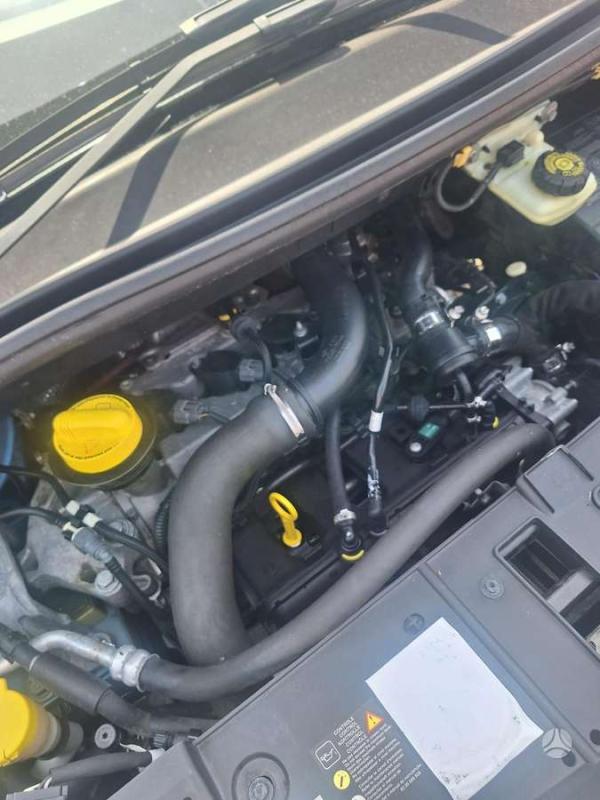 Zils Renault Scenic 2013 Jurbarkas, ar dzinēja tilpumu 1.20 L un nobraukumu 220 tūkst. km par 3499 €, foto 9 vietnē AUTOMOTO.COM.LV