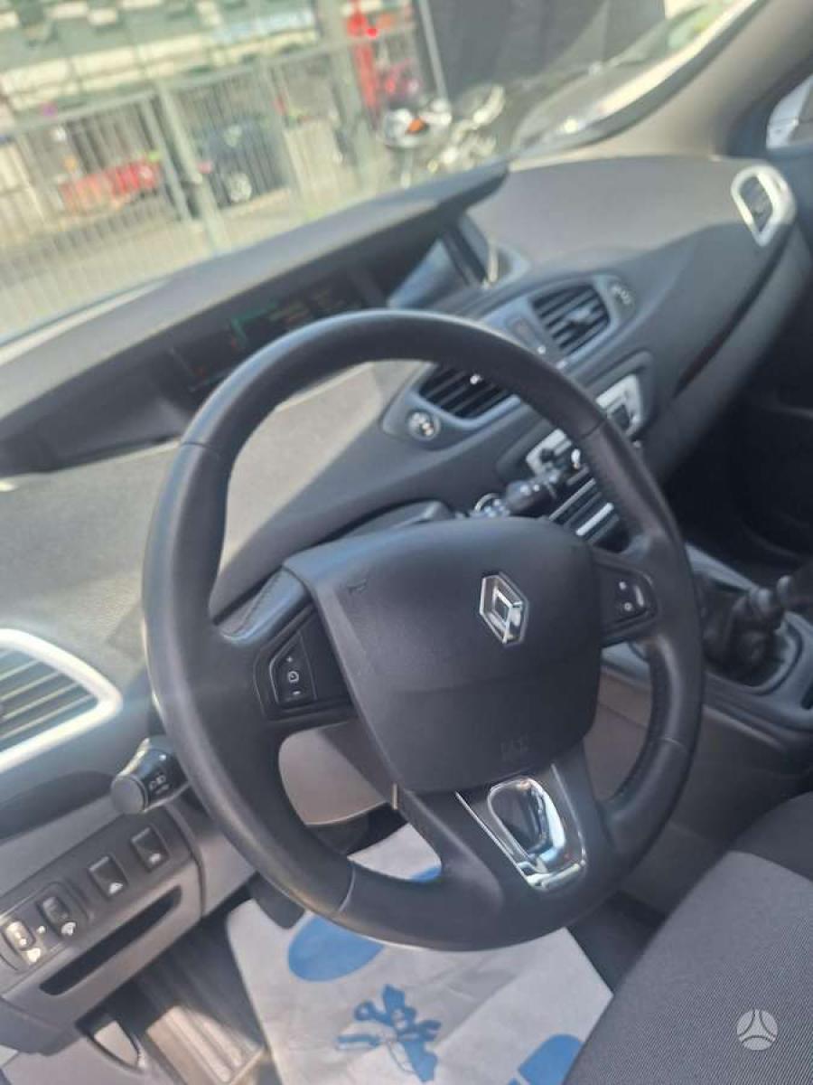 Zils Renault Scenic 2013 Jurbarkas, ar dzinēja tilpumu 1.20 L un nobraukumu 220 tūkst. km par 3499 €, foto 11 vietnē AUTOMOTO.COM.LV