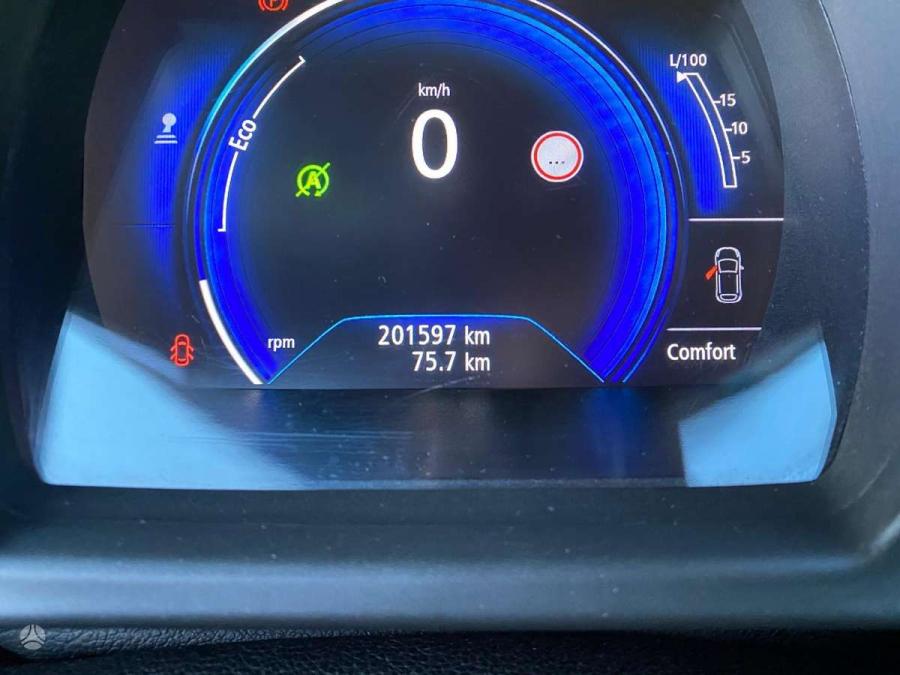 Blue Renault Scenic 2017 in Raseiniai, with an engine capacity of 1.20 L and mileage of 201 thousand km for 6200 €, photo 12 on AUTOMOTO.COM.LV