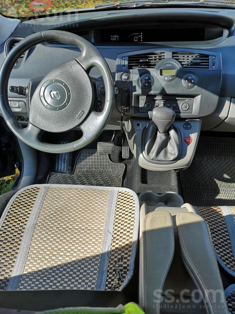 Zils Renault Scenic 2004 Krāslava, ar dzinēja tilpumu 2.00 L un nobraukumu 194 tūkst. km par 1100 €, foto 3 vietnē AUTOMOTO.COM.LV