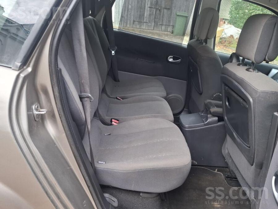 Brūns Renault Scenic 2009 Saldus, ar dzinēja tilpumu 1.50 L un nobraukumu 280 tūkst. km par 1850 €, foto 14 vietnē AUTOMOTO.COM.LV
