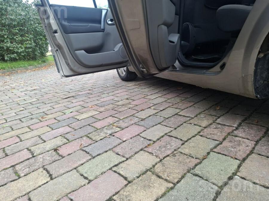 Brūns Renault Scenic 2009 Saldus, ar dzinēja tilpumu 1.50 L un nobraukumu 280 tūkst. km par 1850 €, foto 26 vietnē AUTOMOTO.COM.LV