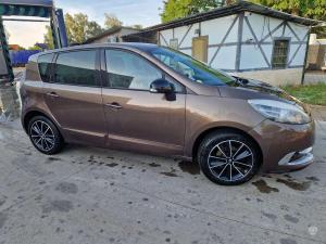 Brown Renault Scenic 2013 in Taurage, with an engine capacity of 1.60 L and mileage of 260 thousand km for 3900 €, photo 3 on AUTOMOTO.COM.LV