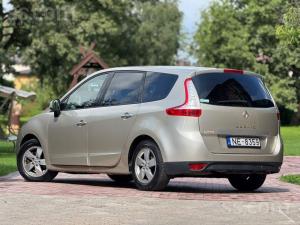Brūns Renault Scenic 2009 Jelgava, ar dzinēja tilpumu 1.90 L un nobraukumu 284 tūkst. km par 2600 €, foto 8 vietnē AUTOMOTO.COM.LV