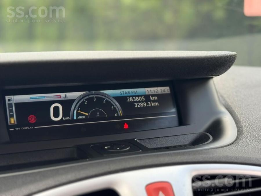 Brūns Renault Scenic 2009 Jelgava, ar dzinēja tilpumu 1.90 L un nobraukumu 284 tūkst. km par 2600 €, foto 15 vietnē AUTOMOTO.COM.LV