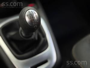 Brūns Renault Scenic 2009 Jelgava, ar dzinēja tilpumu 1.90 L un nobraukumu 284 tūkst. km par 2600 €, foto 18 vietnē AUTOMOTO.COM.LV