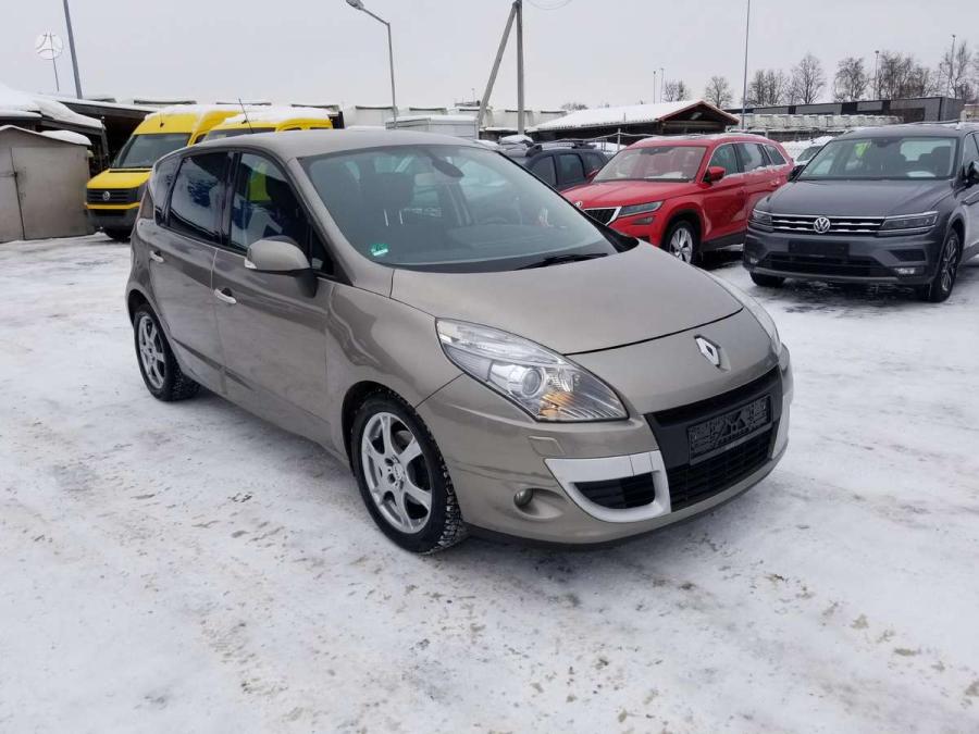 Brūns Renault Scenic 2010 Kauņa, ar dzinēja tilpumu 2.00 L un nobraukumu 337 tūkst. km par 2750 €, foto 3 vietnē AUTOMOTO.COM.LV