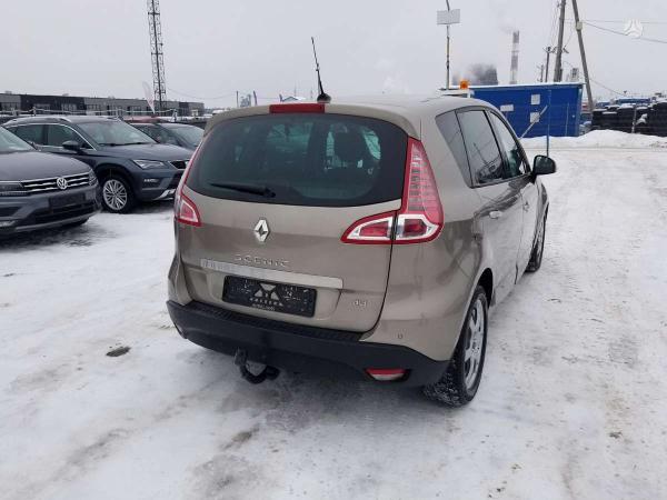 Brūns Renault Scenic 2010 Kauņa, ar dzinēja tilpumu 2.00 L un nobraukumu 337 tūkst. km par 2750 €, foto 6 vietnē AUTOMOTO.COM.LV