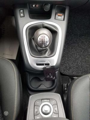 Brūns Renault Scenic 2010 Kauņa, ar dzinēja tilpumu 2.00 L un nobraukumu 337 tūkst. km par 2750 €, foto 18 vietnē AUTOMOTO.COM.LV