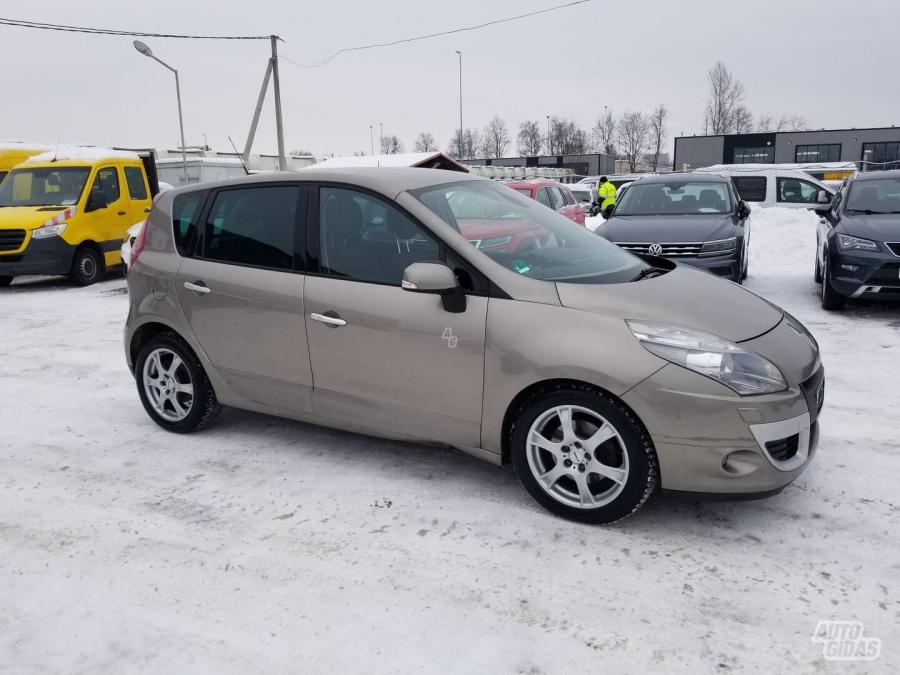 Brūns Renault Scenic 2010 Kauņa, ar dzinēja tilpumu 2.00 L un nobraukumu 337 tūkst. km par 2550 €, foto 4 vietnē AUTOMOTO.COM.LV
