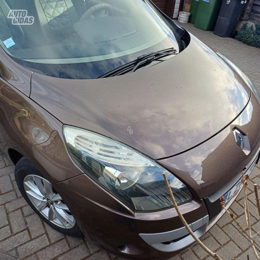 Brown Renault Scenic 2010 in Panevezys, with an engine capacity of 1.90 L and mileage of 157 thousand km for 4950 €, photo 3 on AUTOMOTO.COM.LV
