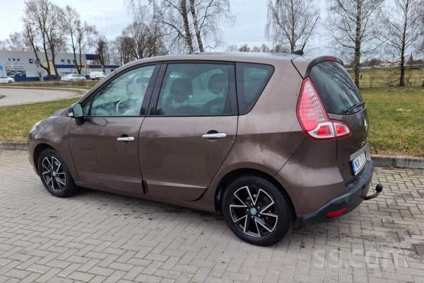 Brūns Renault Scenic 2011 Jelgava, ar dzinēja tilpumu 1.90 L un nobraukumu 243 tūkst. km par 5600 €, foto 3 vietnē AUTOMOTO.COM.LV